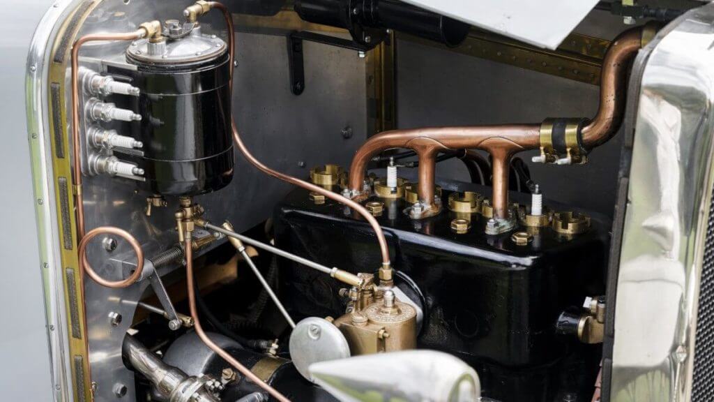 Aston Martin Cloverleaf - Secret Classics