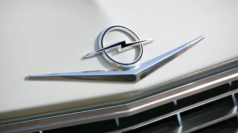 The evolution of the Opel logo - Secret Classics
