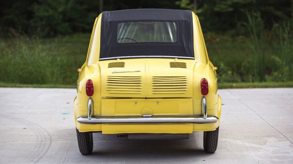 Piaggio Vespa 400 - Secret Classics
