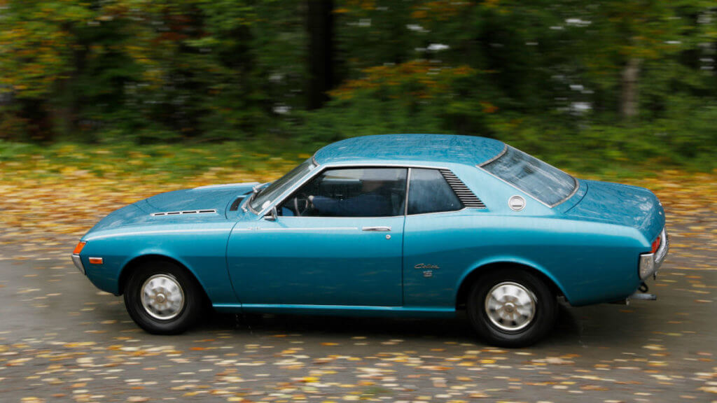 Drive: Toyota Celica TA22 ST - Secret Classics