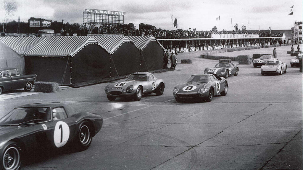 Jaguar E-Type Lightweight Low Drag - Secret Classics