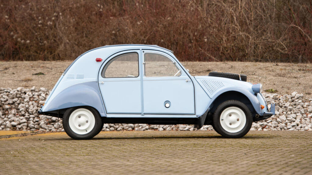 Citroën 2CV 4x4 Sahara - Secret Classics