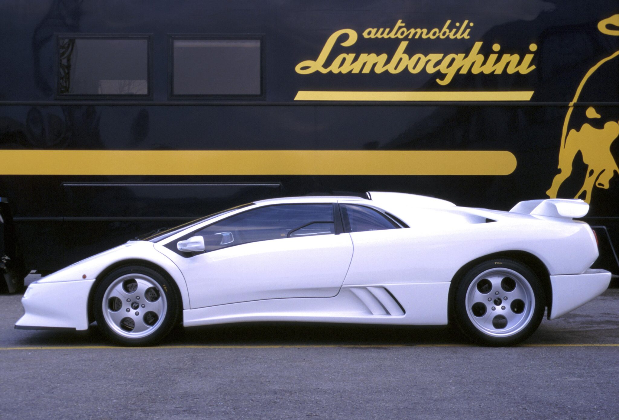 Sympathy for the Devil: 35 years of the Lamborghini Diablo - Secret ...